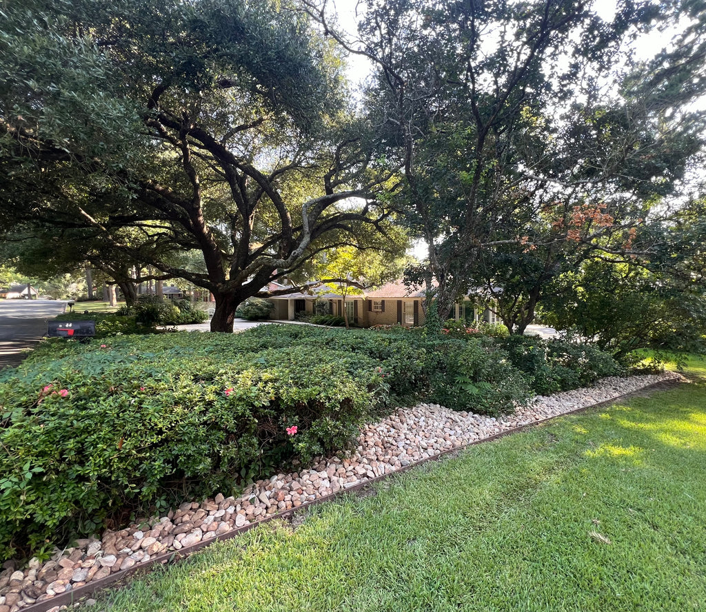 Seasonal Stiff Bender Boards for Landscape Edging – Howell Pathways